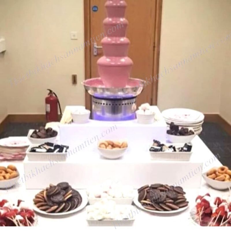 Ưu Điểm Của Tháp Phun Socola Và Vai Trò Đối Với Tiệc Buffet